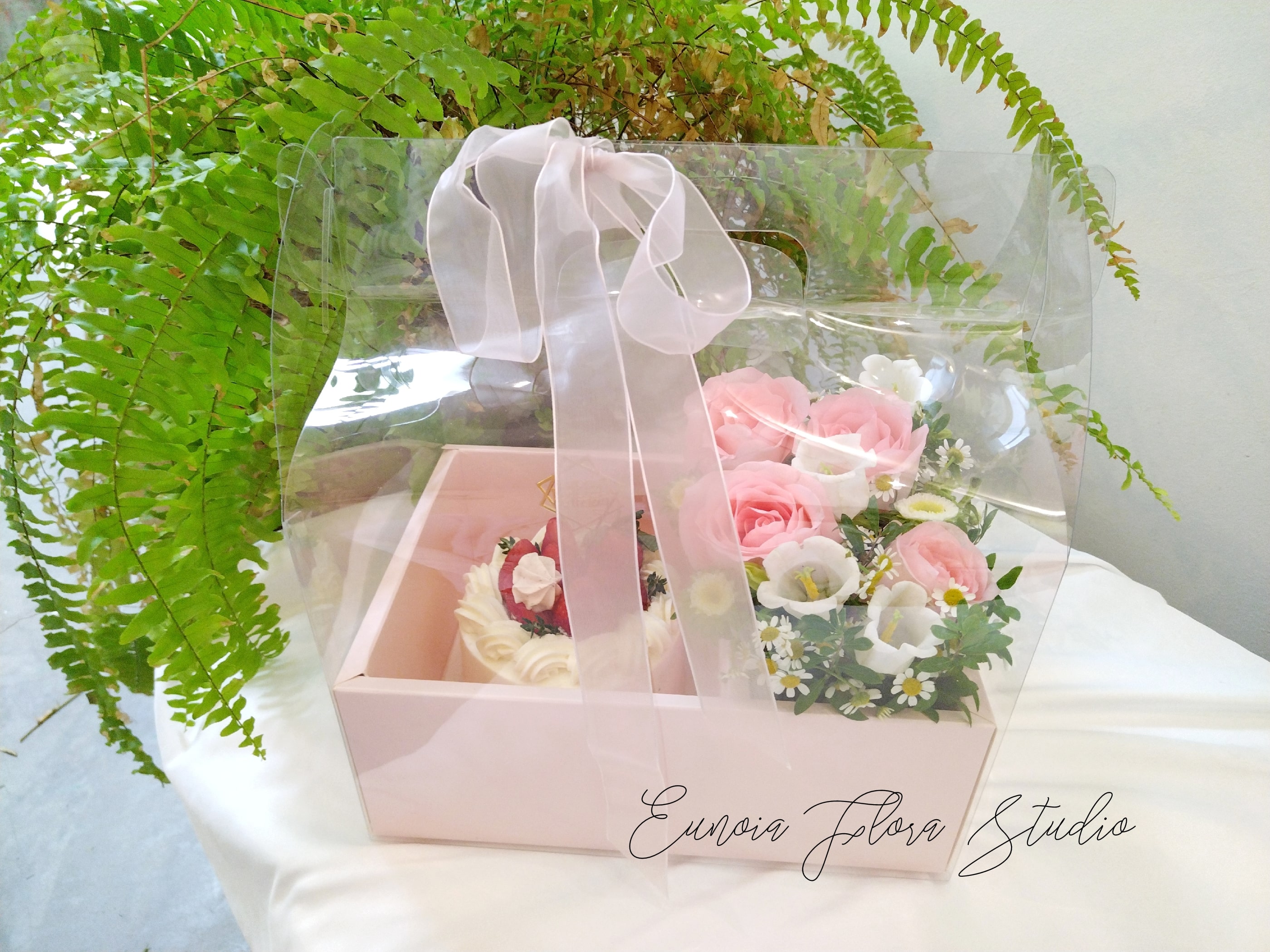 [Vinca] Cake & Flower Box - Our Products - Florist in Johor Bahru ...